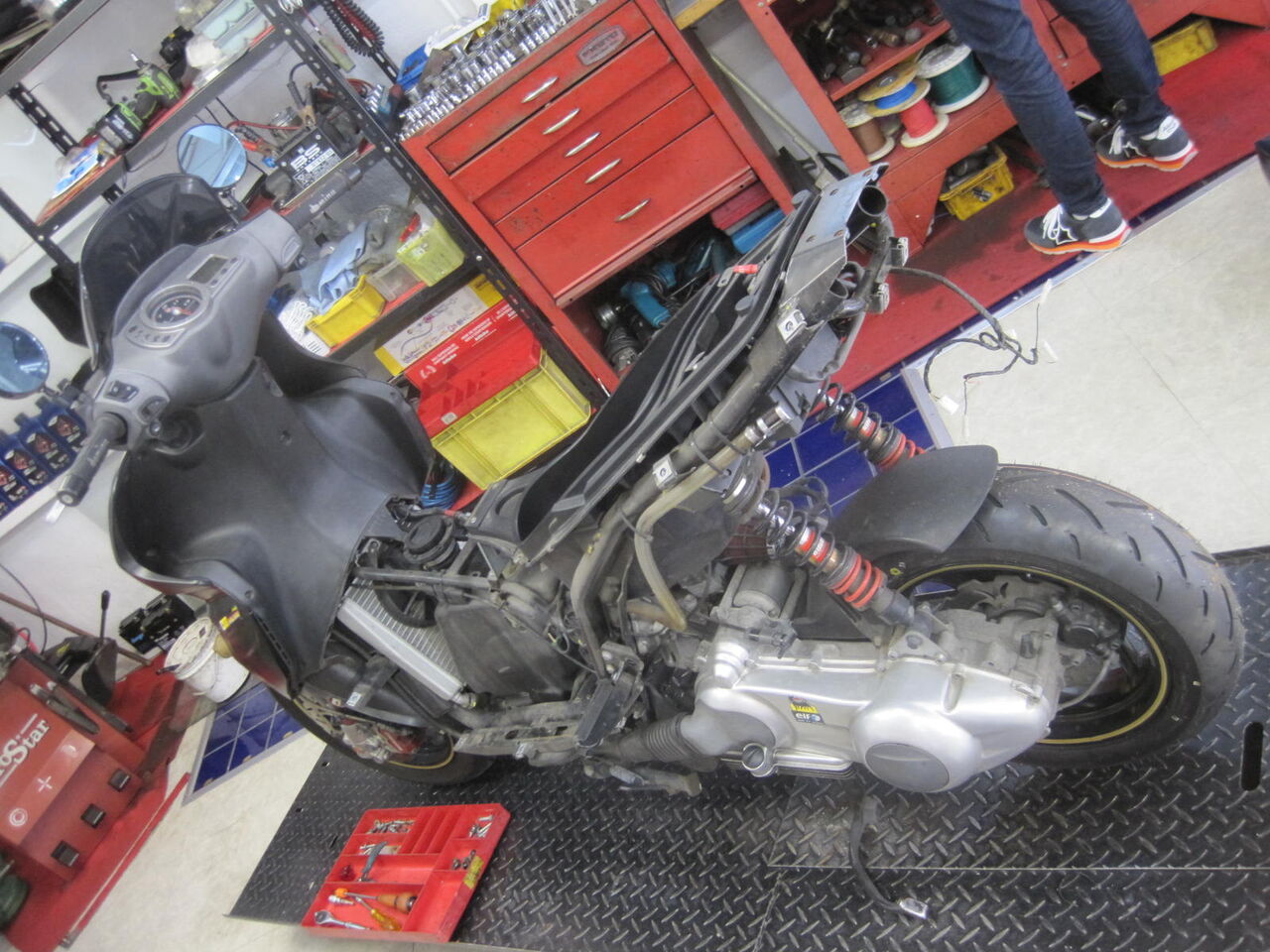 sogno vespa club:RUNNER ST218 メンテナンス！