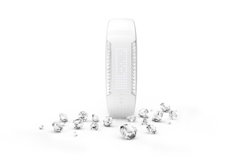 POLARがスワロフスキーを埋め込んだリストバンド型アクティビティトラッカー「Loop Crystal」を発売 : 柏の葉サイクルライフ