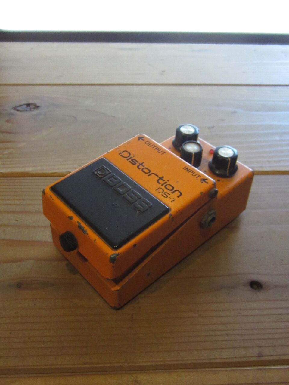 建築 liner notes:BOSS DS-1