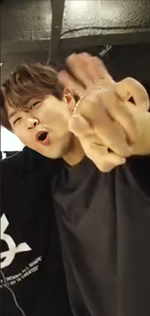 な～こ♪の『ずっとずっとCODE-Vに はまり中！』 : テフン⭐NIKオフィシャルTwitter動画に元気に登場♪