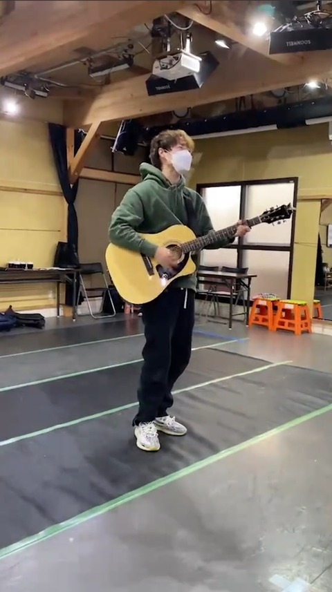 な～こ♪の『ずっとずっとCODE-Vに はまり中！』 : RUIさん『Home』稽古中に持ち歌『MINE』を披露♪