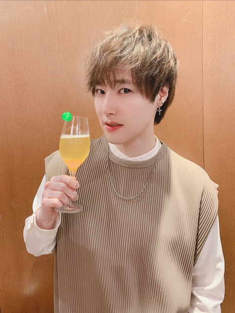 な～こ♪の『ずっとずっとCODE-Vに はまり中！』 : RUI/オリジナルカクテル『R34』会場で販売中♪