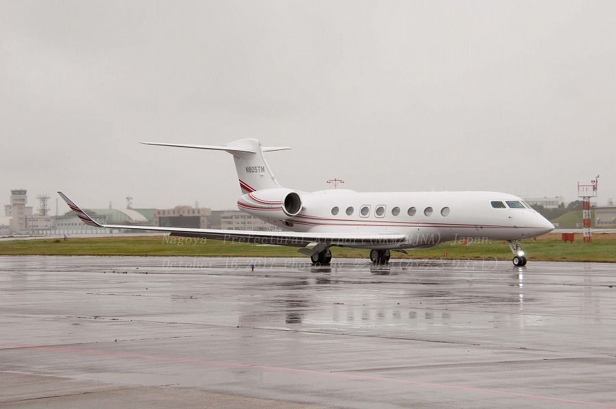 2017年10月19日 : 小牧基地横の県営名古屋飛行場 by髪刈虫(かみきりむし）