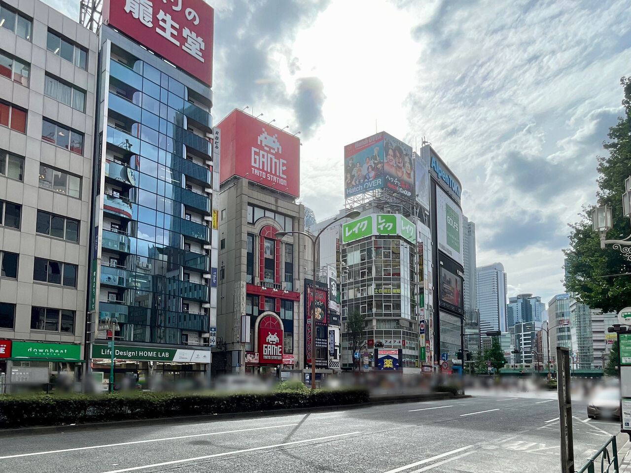 【開店】新宿3丁目に『downbeat RUNNING（ダウンビート ランニング）』なる⽇本発のランニングカルチャーショップがオープンしてる ...