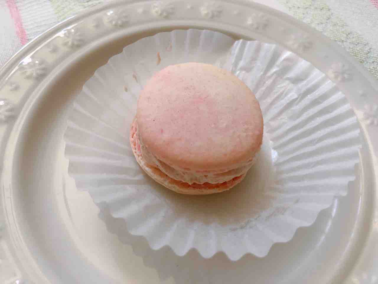 金町に『Macaron Merci（マカロンメルシー）』なる手作りマカロン専門店がオープンしてる。『いちごのマカロン』買って食べてみた ...