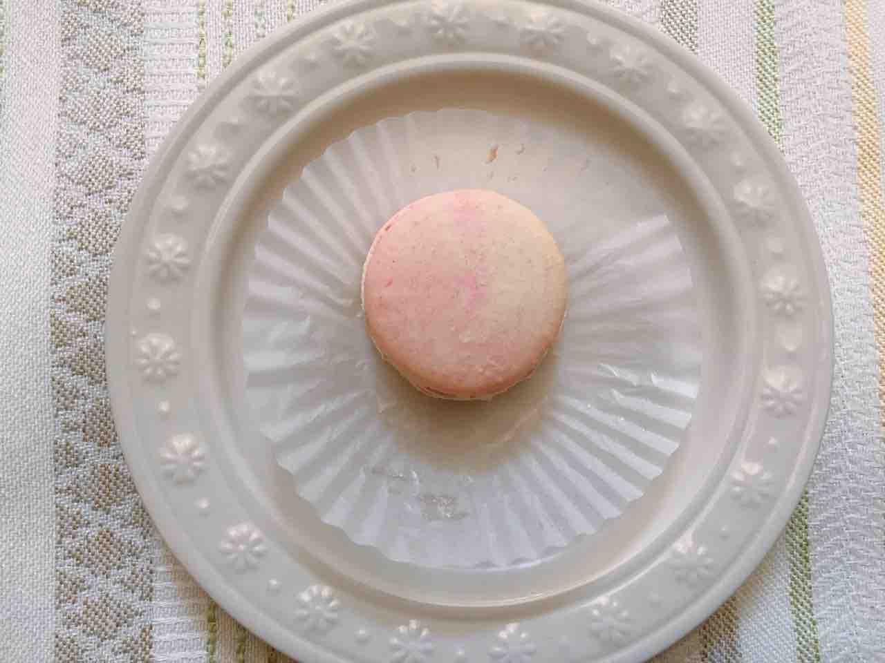 金町に『Macaron Merci（マカロンメルシー）』なる手作りマカロン専門店がオープンしてる。『いちごのマカロン』買って食べてみた ...