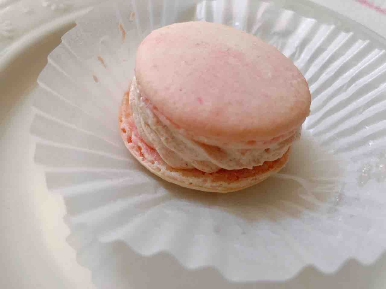 金町に『Macaron Merci（マカロンメルシー）』なる手作りマカロン専門店がオープンしてる。『いちごのマカロン』買って食べてみた ...
