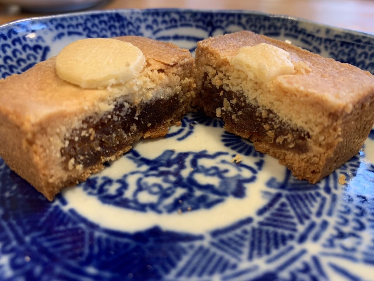 鷺宮にオープンした『Sweets and Cafe Camellia（カメリア）』の『パイナップルケーキ』『アップルケーキ』食べてみた ...