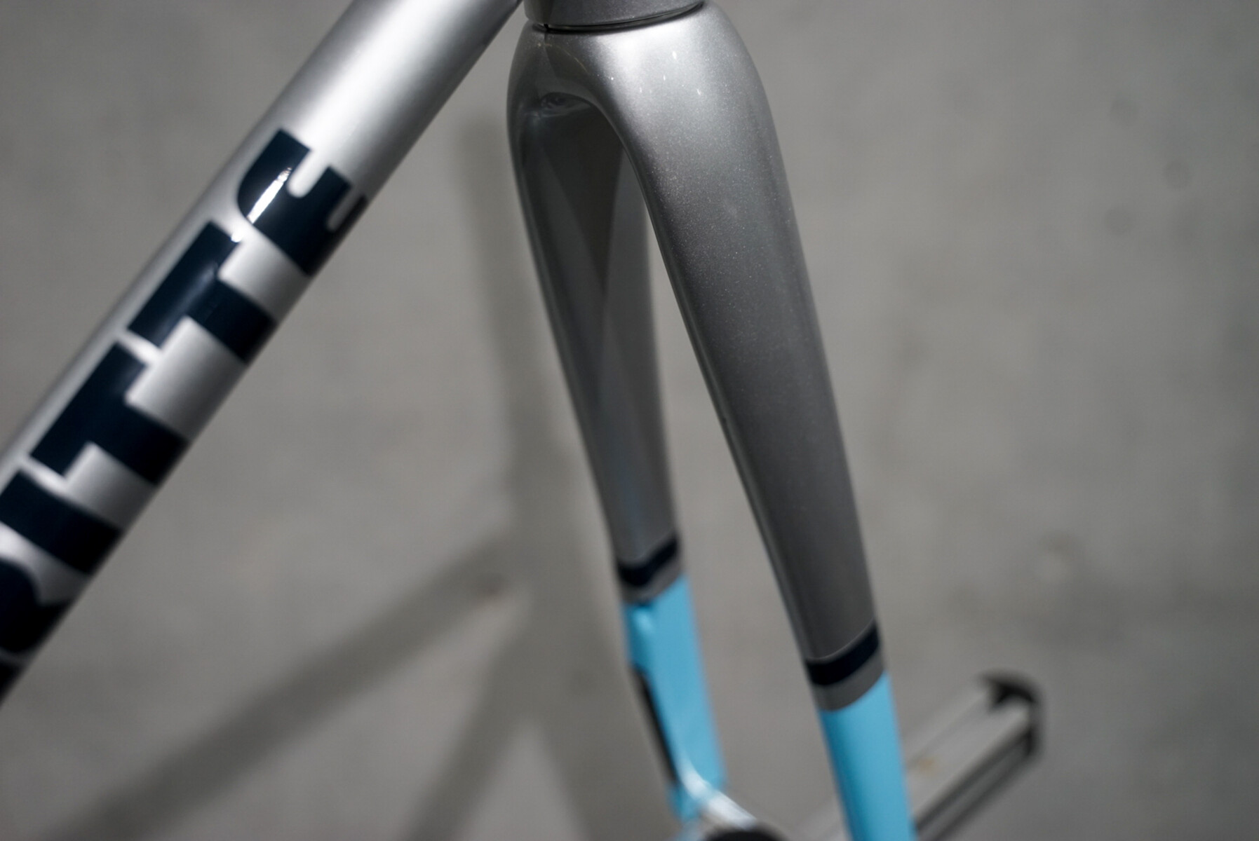 RITTEが提案する現代のスチールロード"PHANTOM"フレーム入荷 : K&M CYCLE BLOG