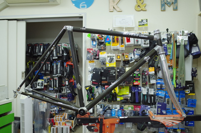 miyataのビンテージバイク Full CARBONオーバーホール : K&M miyataのビンテージバイク Full CARBONオーバーホール : K&M