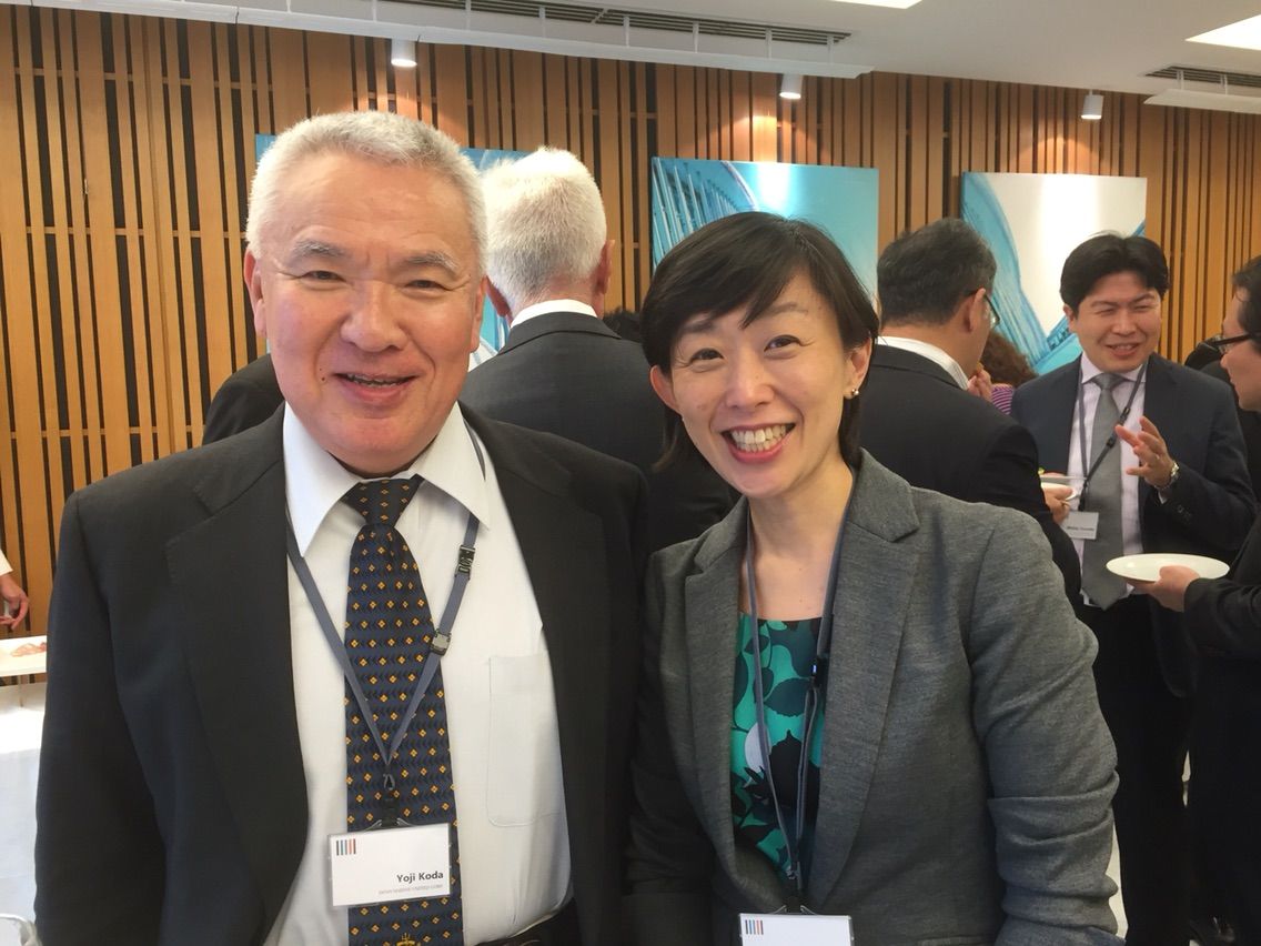 2015年10月17日 : 飯田香織ブログ 担々麺とアジサイとちょっと経済