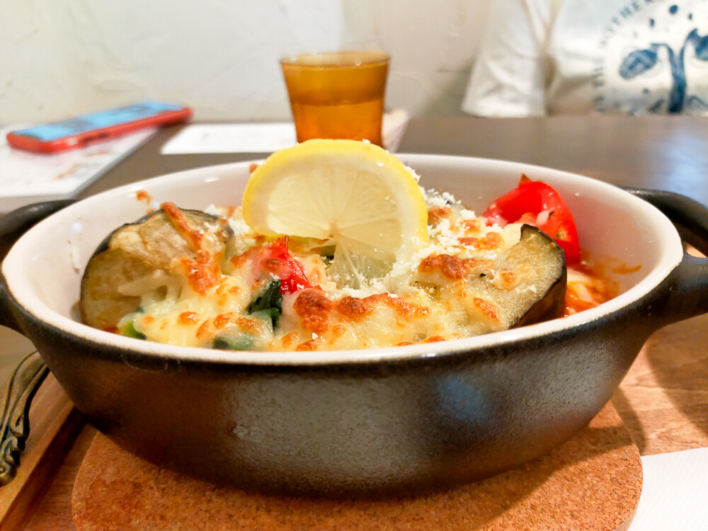 副菜が豊富！私市駅すぐ横の「kuu.cafe」で『自家製ハンバーグ』と『ミートドリア』を食べてきた - 交野タイムズ