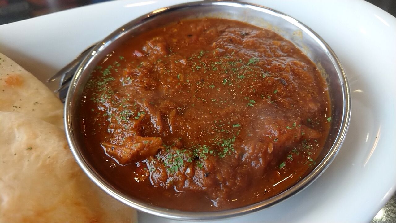 新潟市西区五十嵐の街中に本格南インド料理の店！？spice Lab 853でチキンカレー大盛と焼きたてナン大盛！ : 新潟がっとうんめもん探訪