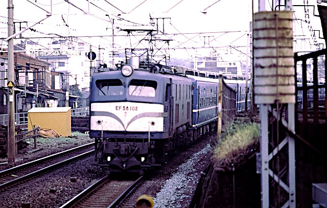 国鉄12系客車：団臨と急行列車 : 新・バイクで走ると気持ちがいい