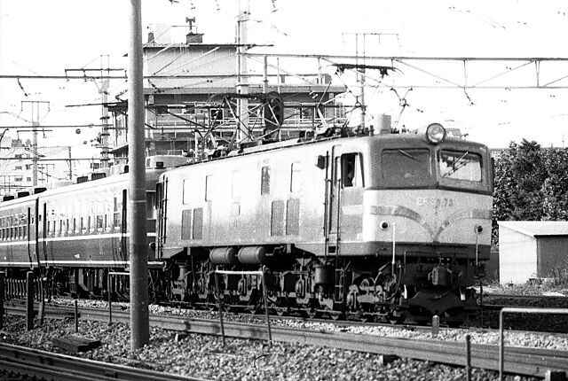 国鉄12系客車：団臨と急行列車 : 新・バイクで走ると気持ちがいい