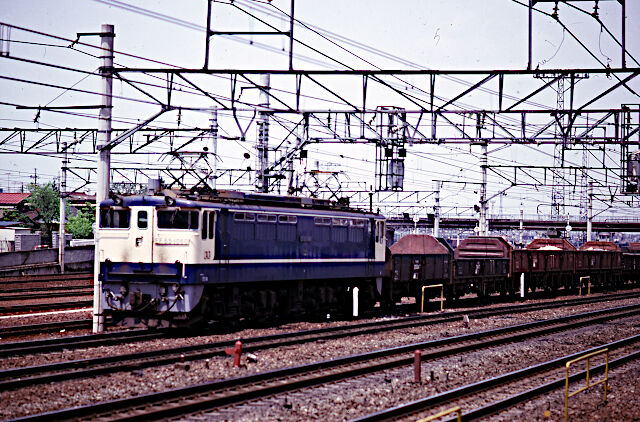 EF65PF：その2・後期型 : 新・バイクで走ると気持ちがいい