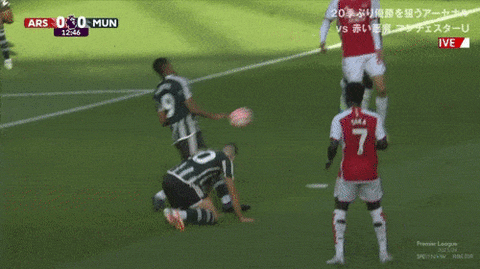 サッカーばっかり！ : 年俸31億円の男アーセナルMFカイ・ハヴァーツさんどフリーでゆっくりボールが来たのにスカっ (*' ')