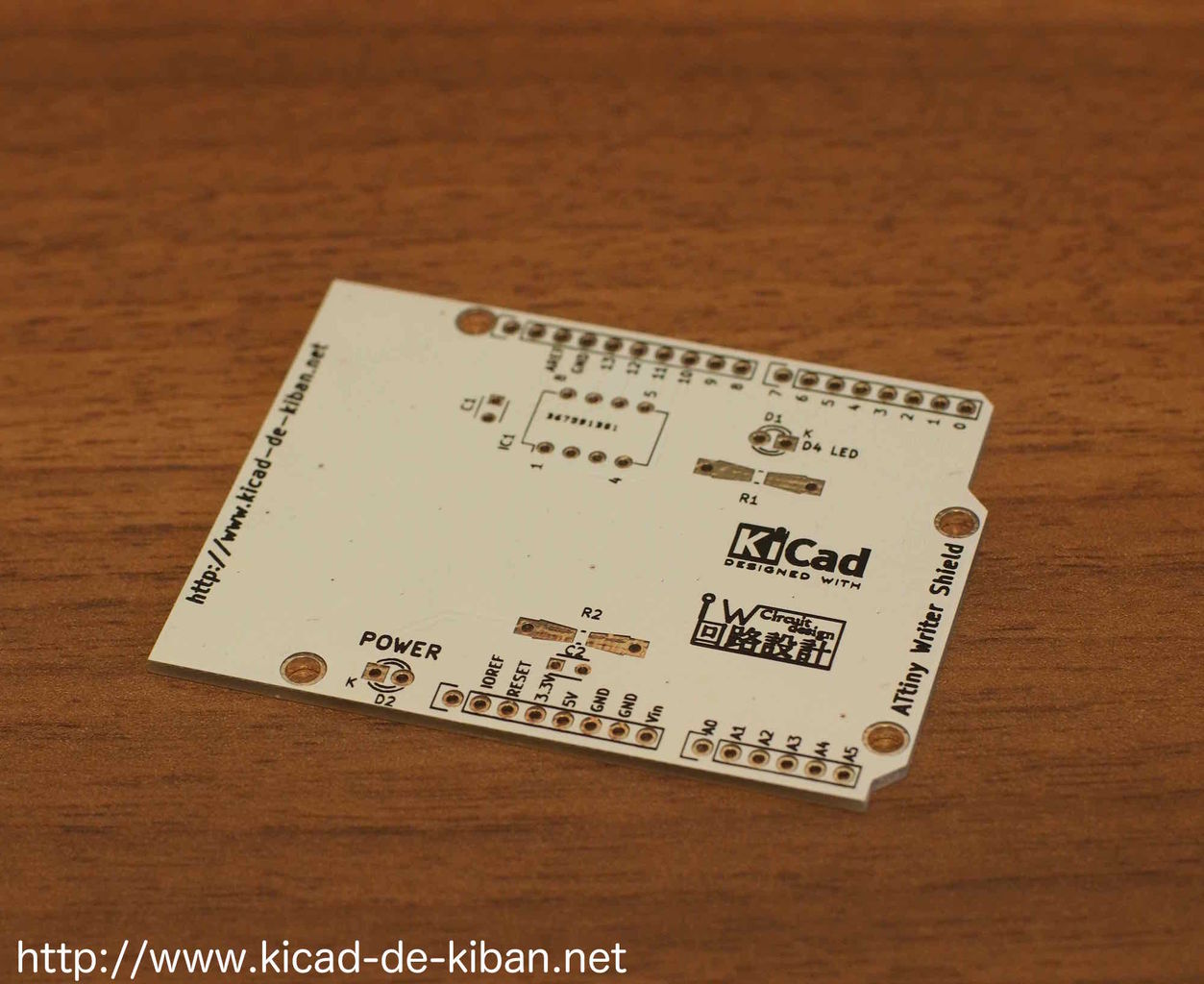 【基板紹介編】8ピンATtiny（AVRマイコン）の書き込み用Arduinoシールドの作成 : KiCadで基板を作る