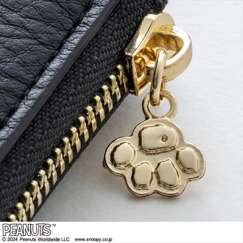 【新刊情報】SNOOPY YEAR OF THE SNAKE COMPACT WALLET BOOK BLACK - ブランドコラボ付録の詳細画像