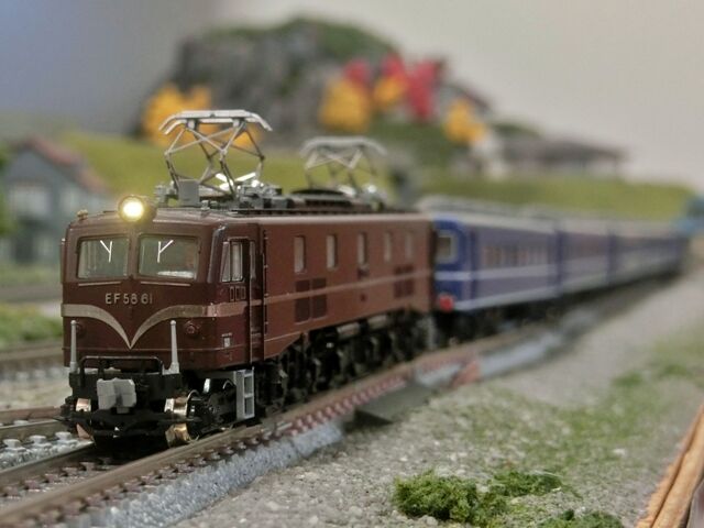 KATO EF58-61 お召機 : 横浜西部急行の備忘録2(きまぐれ鉄道日記帳N) KATO EF58-61 お召機 : 横浜西部急行の備忘録2(きまぐれ鉄道日記帳N)