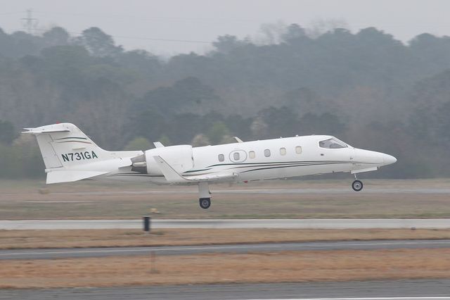 海外の飛行場 : 晴れの空blog