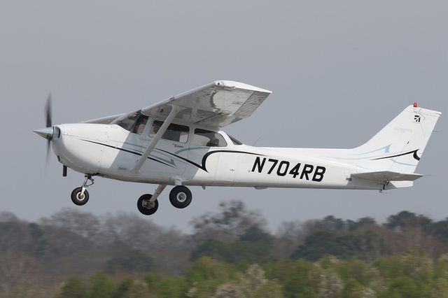 海外の飛行場 : 晴れの空blog