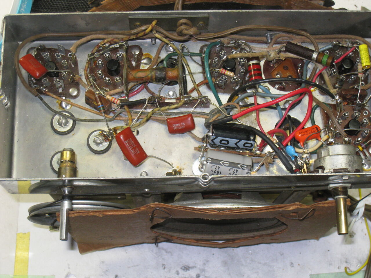 Bendix モデル0526 の外部入力増設 : 真空管ラジオ修理キッシー工房