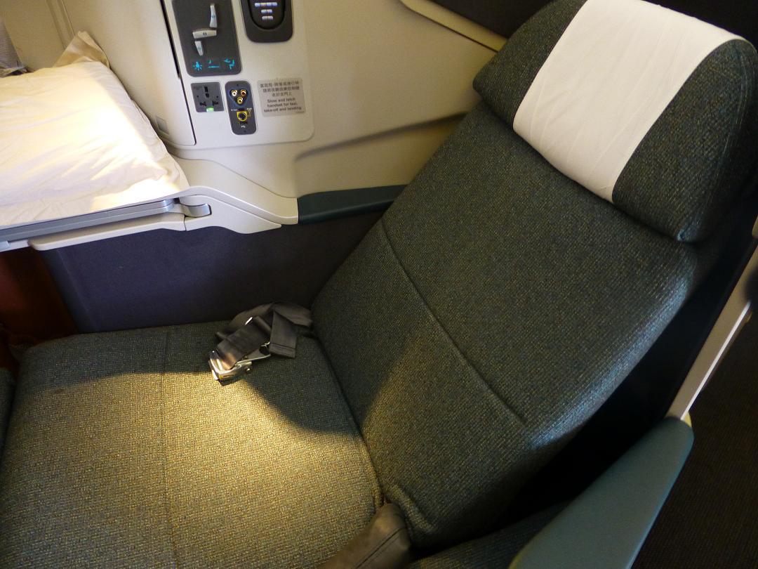 CX722便 最新ビジネスクラス クアラルンプール～香港 搭乗記④ : トラベルラウンジ 旅とグルメ