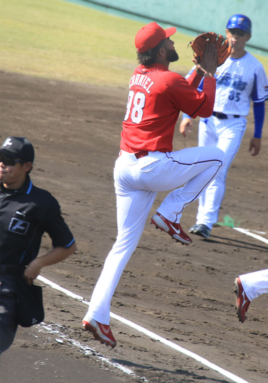 第19回みやざきフェニックスリーグ Robert Corniel : 鴨池港すぐ