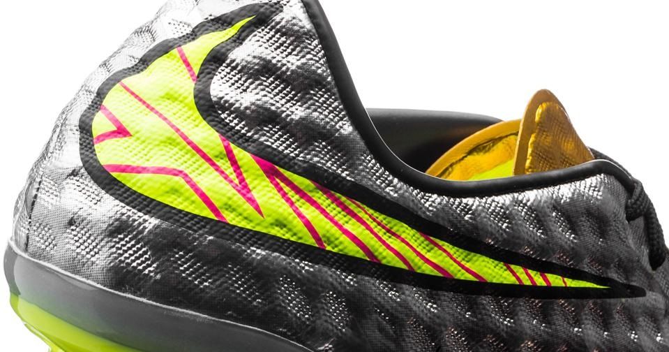 NIKE ハイパーヴェノム ファントム リキッドダイヤモンド FG NIKE ハイパーヴェノム ファントム リキッドダイヤモンド FG