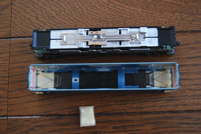 Clinkety-clank : KATO EF65P形(3060-1) 通電接触不良対策 - livedoor Blog（ブログ）