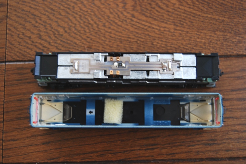 Clinkety-clank : KATO EF65P形(3060-1) 通電接触不良対策 - livedoor Blog（ブログ）