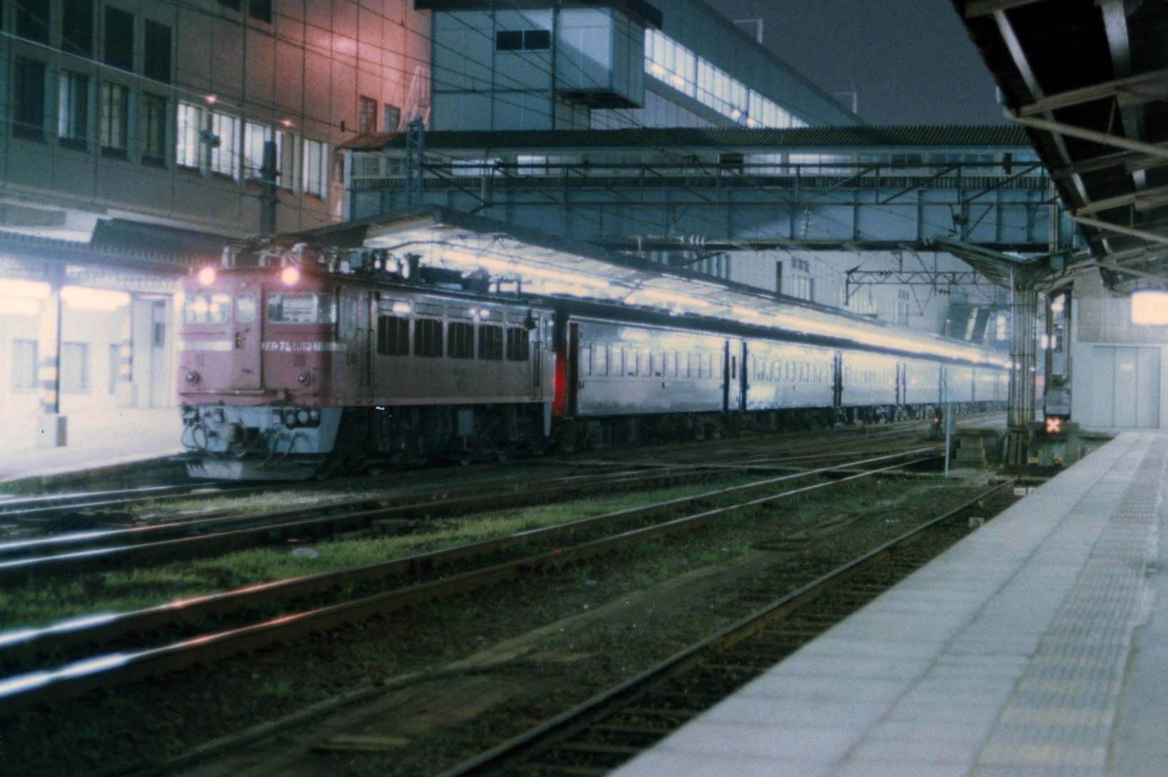 Clinkety-clank : ED75 1013号機 - livedoor Blog（ブログ）