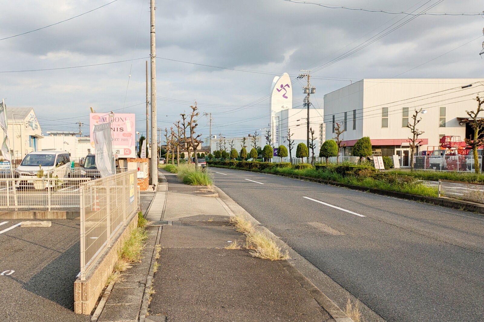 トータルコーディネート「YU+」が10/8(火)にグランドオープン。今年4月に25周年を迎えた化粧品遊が移転。美容室とネイルサロンも併設（小牧 ...