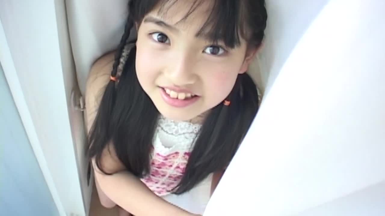 アイドルセクシー画像倶楽部 : TreasureBox Vol.18 穴沢明子 AGE:18 穴沢明子 ちいさな