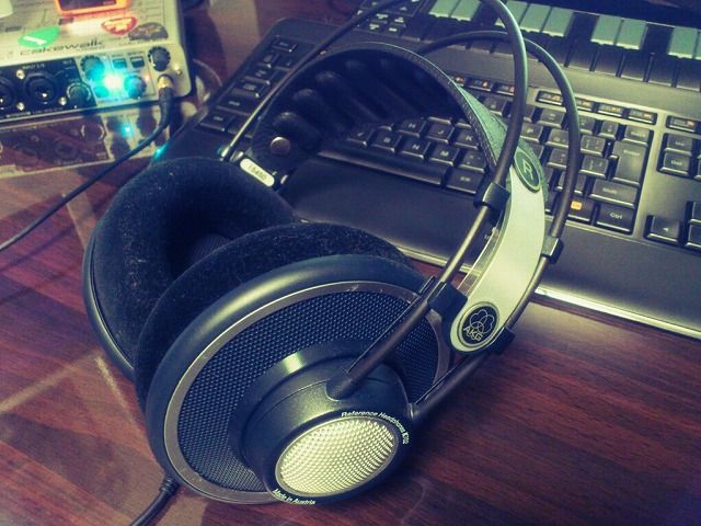 K702のゴムがビロビロになった人たちへ : フリーターギタリストは働きたくない