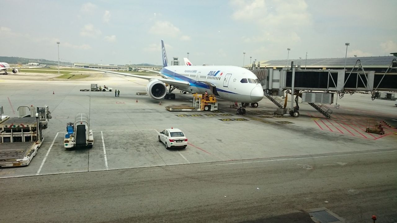 【NH886ビジネスクラス】CA（エアチャイナ）のビジネスクラスと比較！クアラルンプール～羽田搭乗記 : SFC修行、ときどき観光