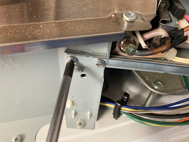 ダイニチ ファンヒーター E03、E02エラー修理 : コーキのDIY