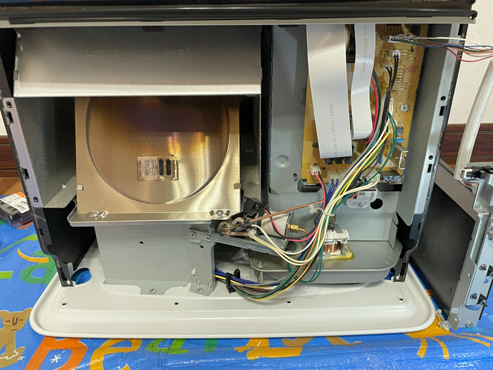 ダイニチ ファンヒーター E03、E02エラー修理 : コーキのDIY