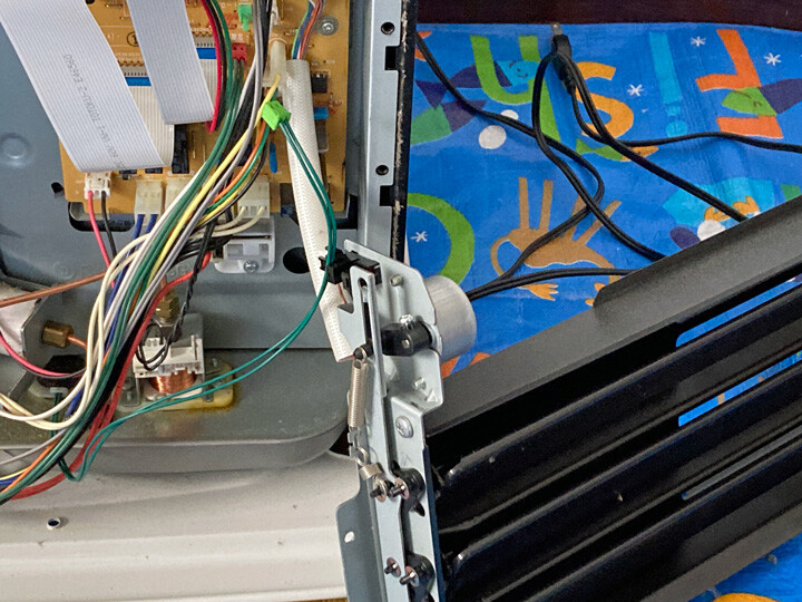 ダイニチ ファンヒーター E03、E02エラー修理 : コーキのDIY