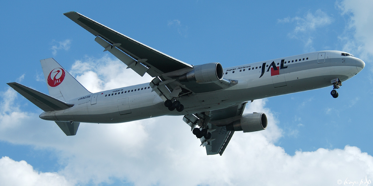 Koyapop’s LIBRARY ☆ BEAUTIFUL PLANES OF THE '00s +1 ☆ : Boeing 767-346 JAL