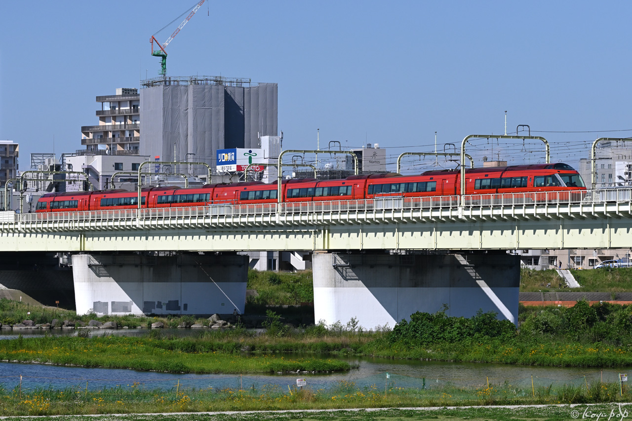 Koyapop’s LIBRARY ☆ BEAUTIFUL TRAINS +1 ☆ : 多摩川橋梁のロマンスカー GSE