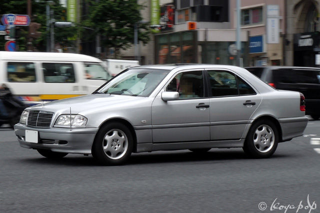 MERCEDES-BENZ C-CLASS : ☆ BEAUTIFUL CARS OF THE ’60s +1