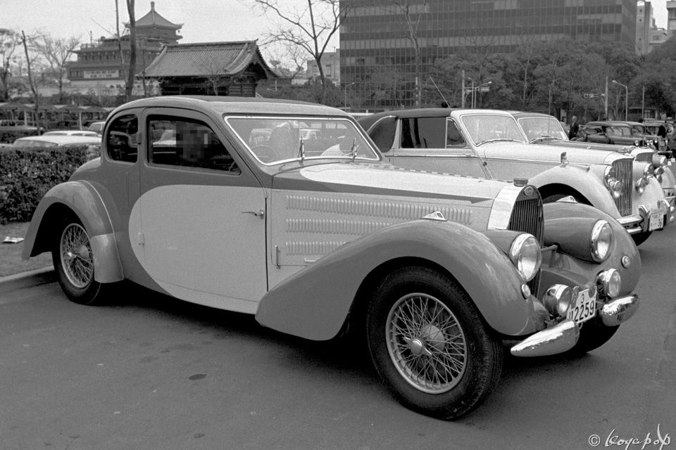 BUGATTI : ☆ BEAUTIFUL CARS OF THE ’60s +1