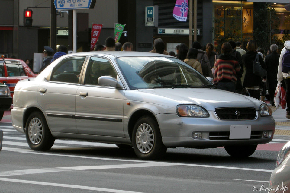 Suzuki Cultus Crescent 1995- カルタスの上級モデル、スズキ カルタス クレセント : ☆ BEAUTIFUL ...