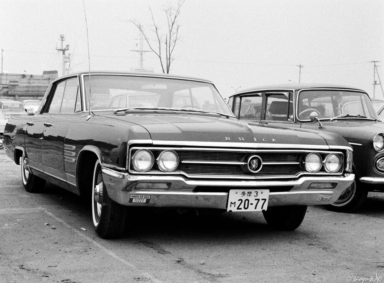 Buick Wildcat 1964 水平な線でデザインされたワイルドキャット : ☆ BEAUTIFUL CARS OF THE ’60s +1