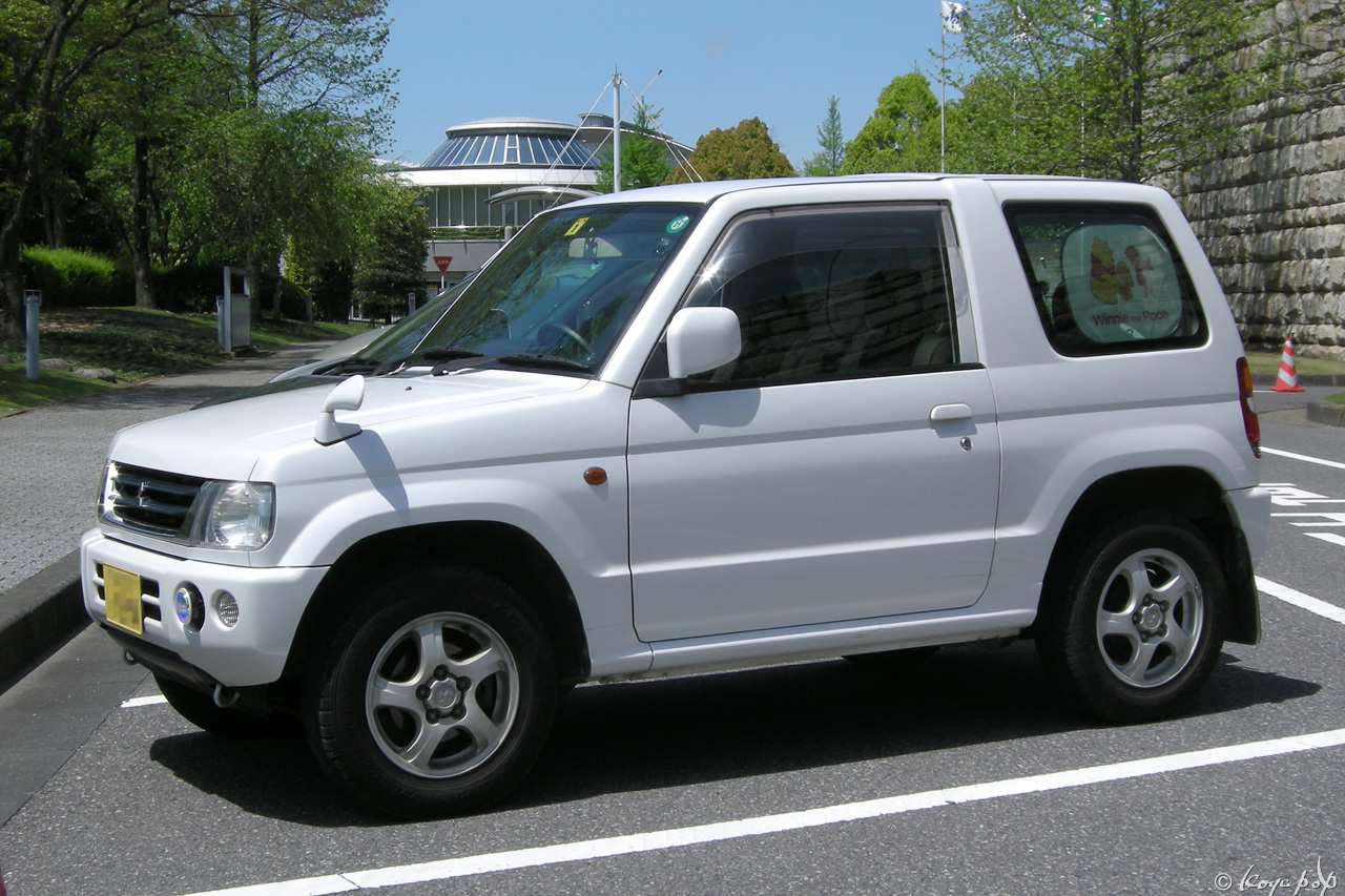 MITSUBISHI PAJERO : ☆ BEAUTIFUL CARS OF THE ’60s +1