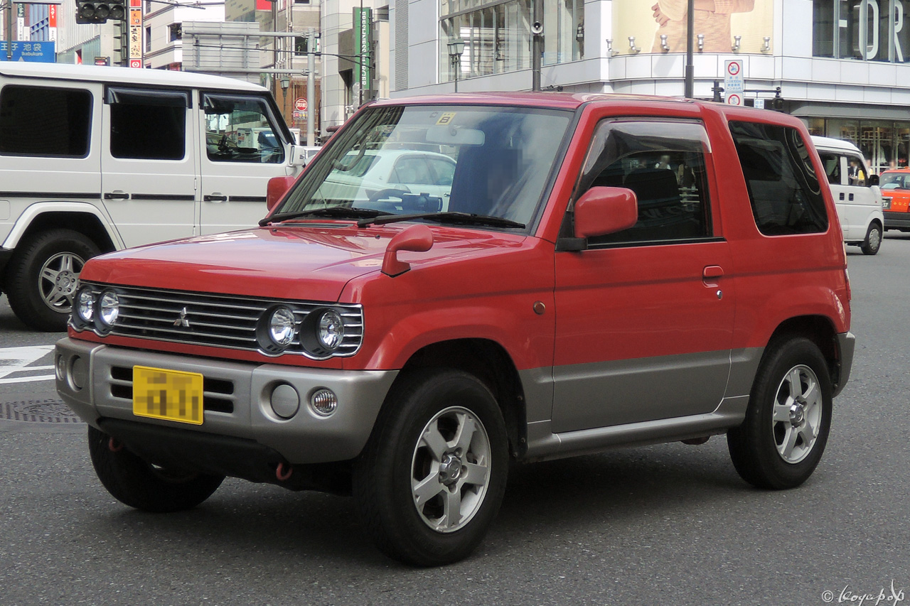 MITSUBISHI PAJERO : ☆ BEAUTIFUL CARS OF THE ’60s +1