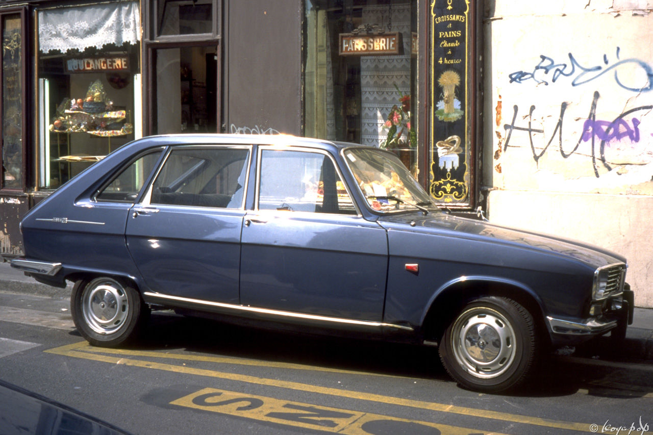RENAULT 16 : ☆ BEAUTIFUL CARS OF THE ’60s +1