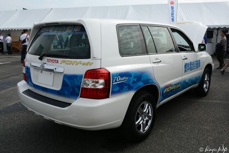 Toyota FCHV 2002- 月1万ドルでリースされたトヨタ FCHV : ☆ BEAUTIFUL CARS OF THE ’60s +1